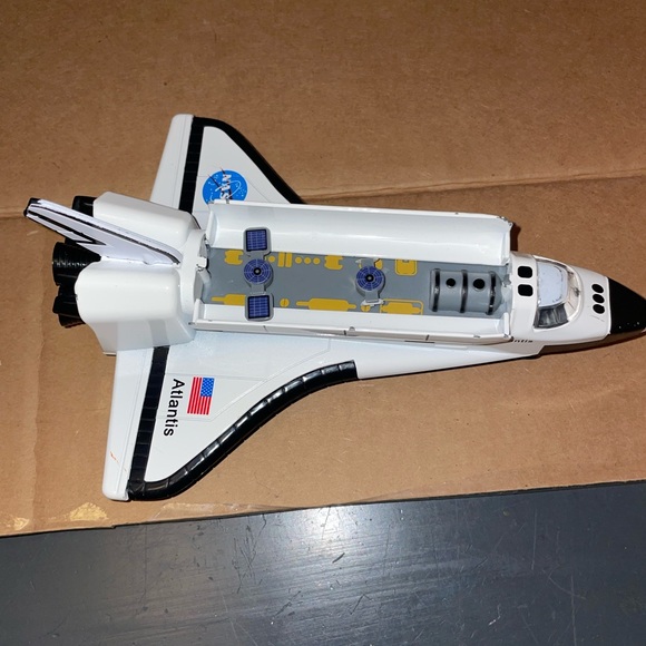 Nasa | Toys | Nasa Us Space Shuttle Atlantis Pull Back Die Cast Model ...